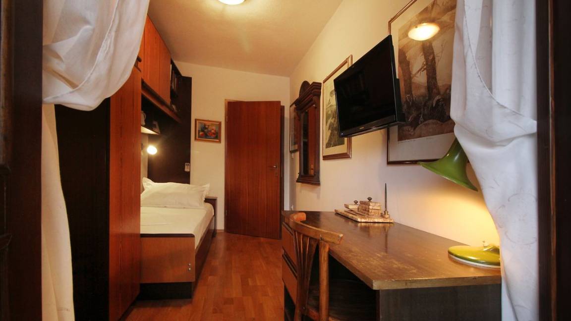 12 M² Hotel ∙ 1 Bedroom ∙ 1 Guest - Makarska