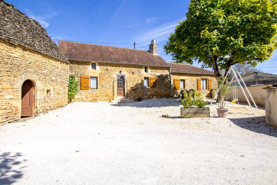 70 M² Gîte ∙ 2 Bedrooms ∙ 6 Guests - Sarlat-la-Canéda