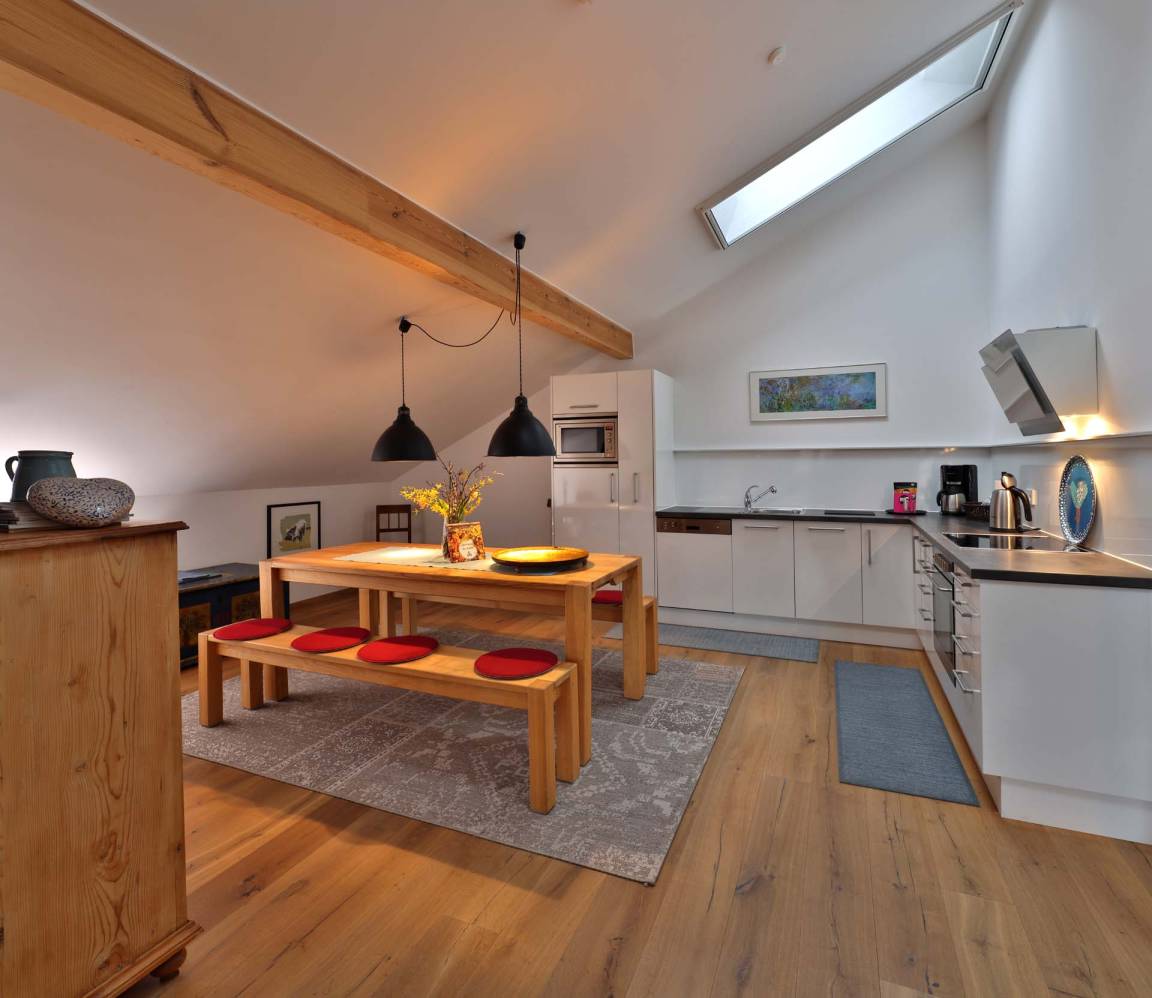 90 M² Ferienwohnung ∙ 2 Schlafzimmer ∙ 4 Gäste - Trostberg