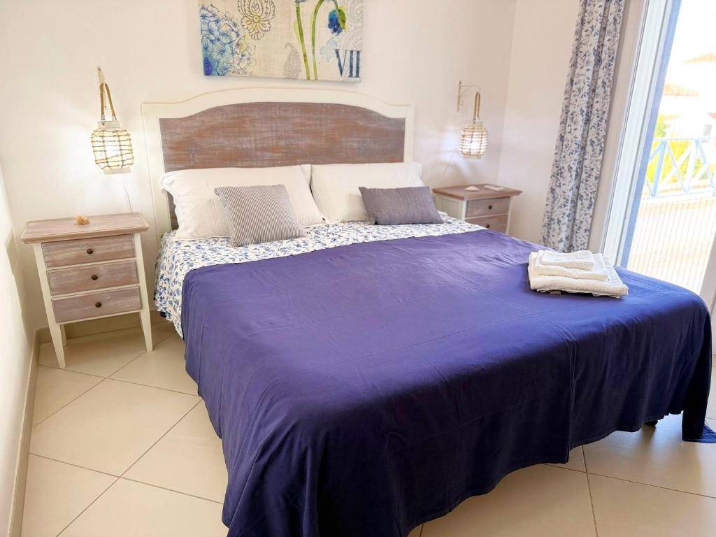 Villa ∙ 2 Bedrooms ∙ 6 Guests - Torre Lapillo