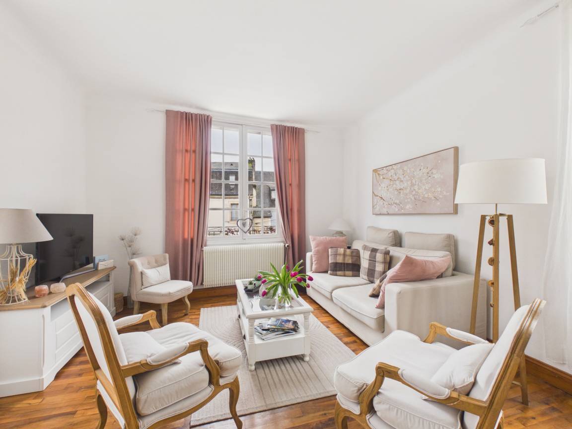 85 M² Ferienhaus ∙ 2 Schlafzimmer ∙ 4 Gäste - Montignac