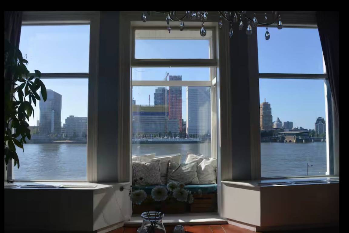 70 M² Ferienwohnung ∙ 1 Schlafzimmer ∙ 2 Gäste - Rotterdam