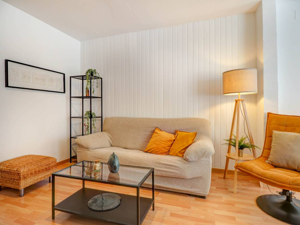 61 M² Apartment ∙ 2 Bedrooms ∙ 4 Guests - Sitges