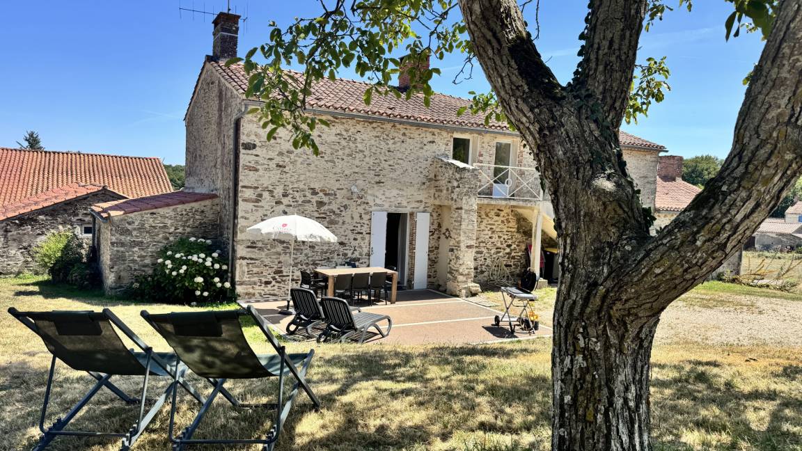100 M² Maison De Vacances ∙ 3 Chambres ∙ 5 Personnes - Apremont
