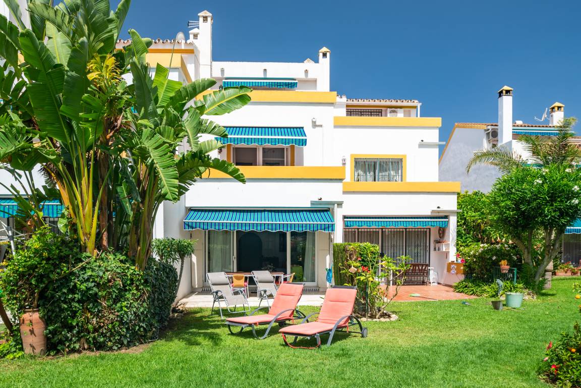 200 M² Huis ∙ 3 Slaapkamers ∙ 7 Gasten - Estepona