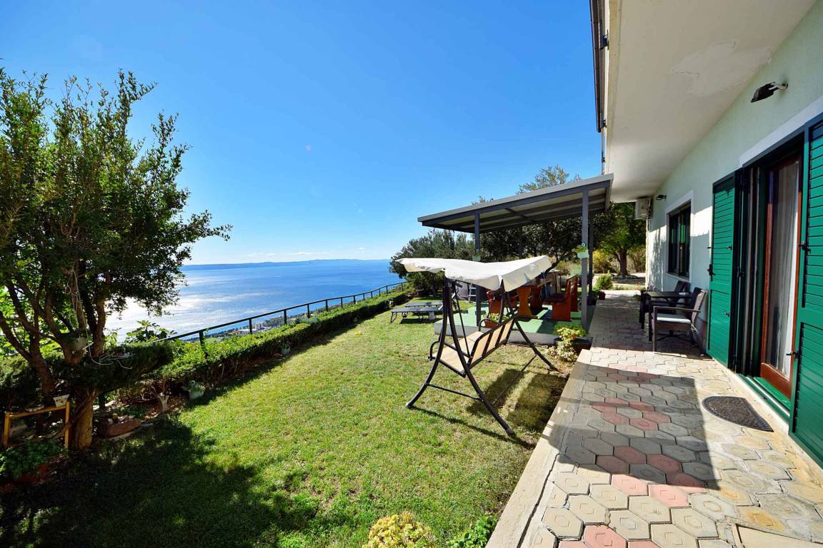 110 M² Maison De Vacances ∙ 3 Chambres ∙ 7 Personnes - Igrane