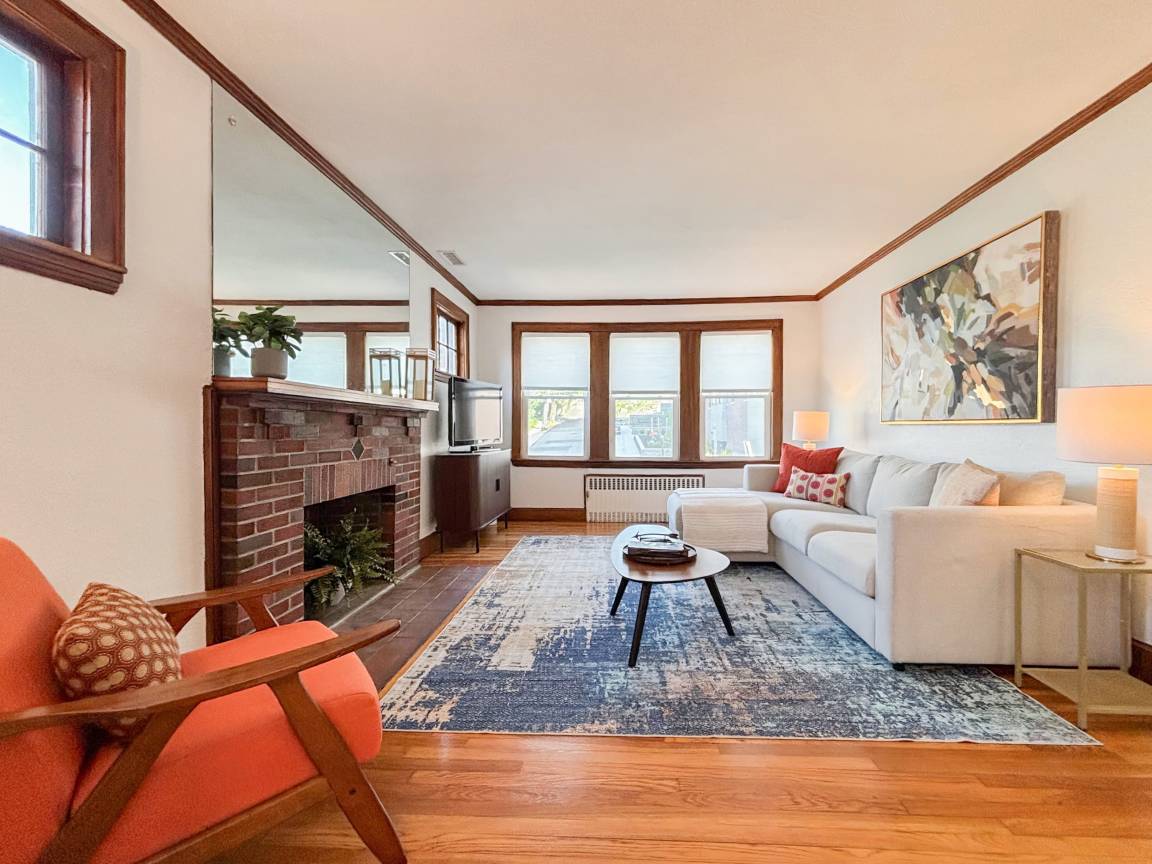 111 M² Apartment ∙ 3 Bedrooms ∙ 6 Guests - Cambridge, MA