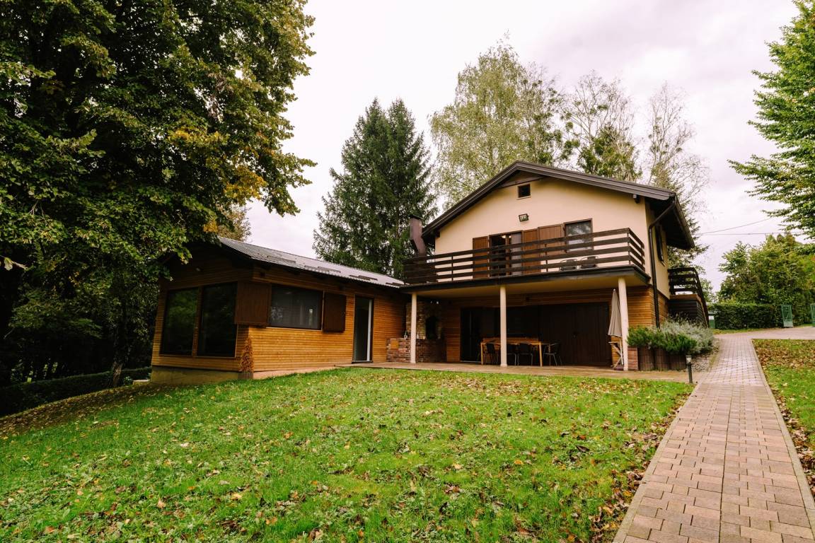 110 M² House ∙ 2 Bedrooms ∙ 9 Guests - Zabok