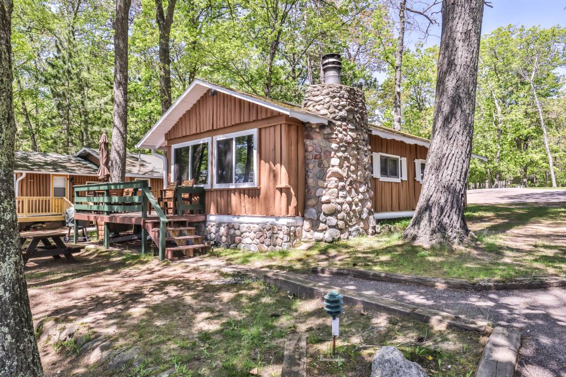 Cabin ∙ 2 Bedrooms ∙ 6 Guests - St. Germain, WI