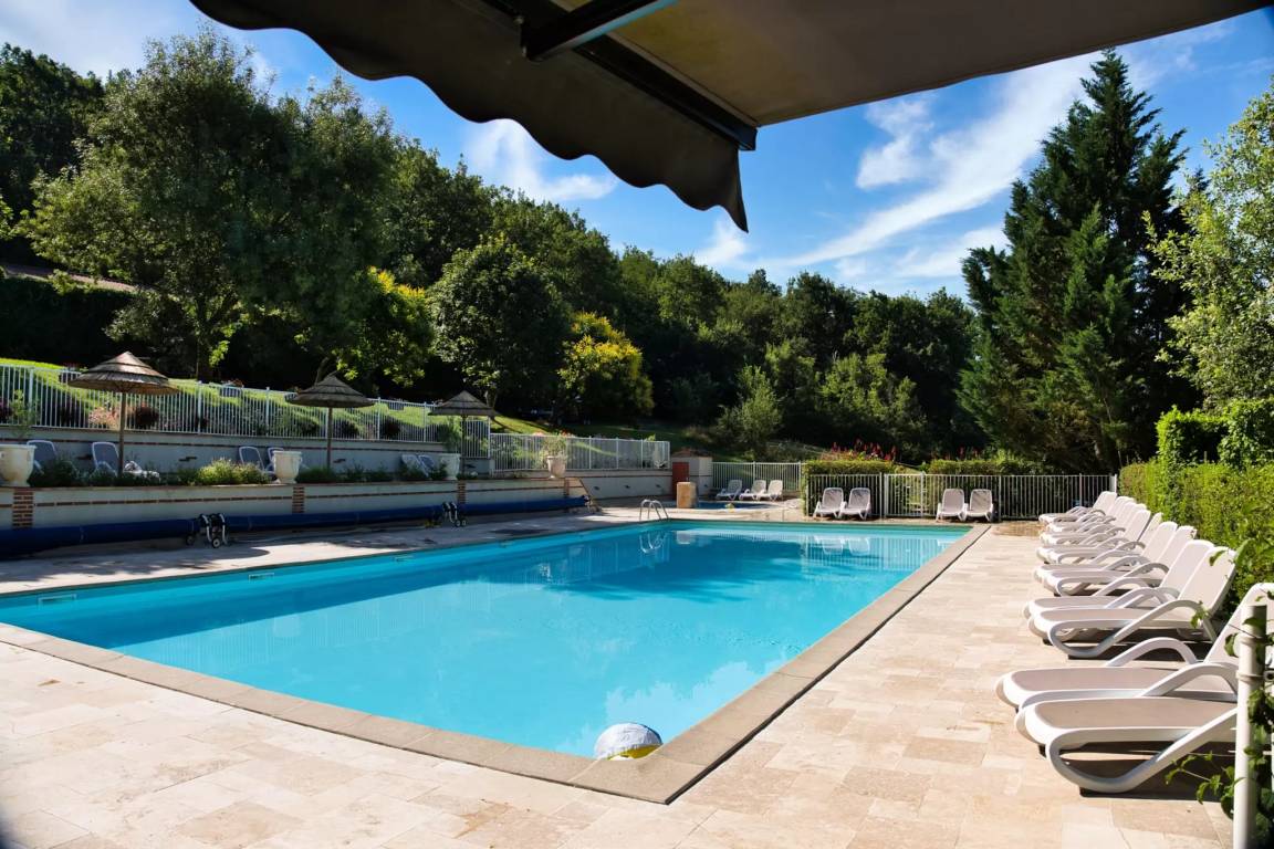 27 M² Caravan ∙ 2 Bedrooms ∙ 4 Guests - Tarn