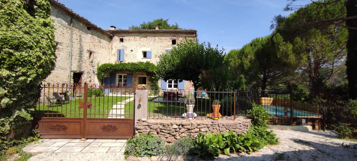 150 M² Villa ∙ 5 Bedrooms ∙ 12 Guests - Vaison-la-Romaine