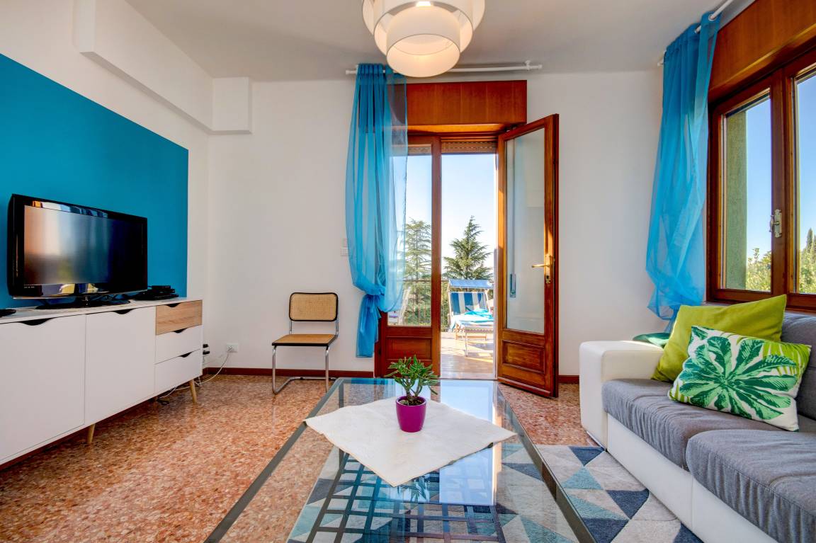 105 M² Apartment ∙ 2 Bedrooms ∙ 6 Guests - Garda