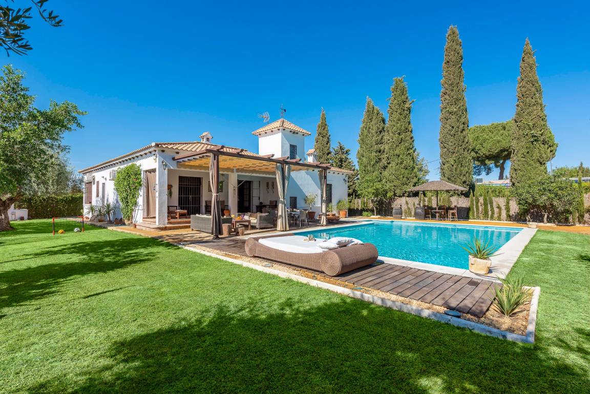 250 M² Huis ∙ 4 Slaapkamers ∙ 9 Gasten - Marchena