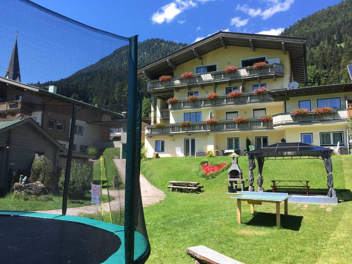 48 M² Ferienwohnung ∙ 1 Schlafzimmer ∙ 4 Gäste - Lofer
