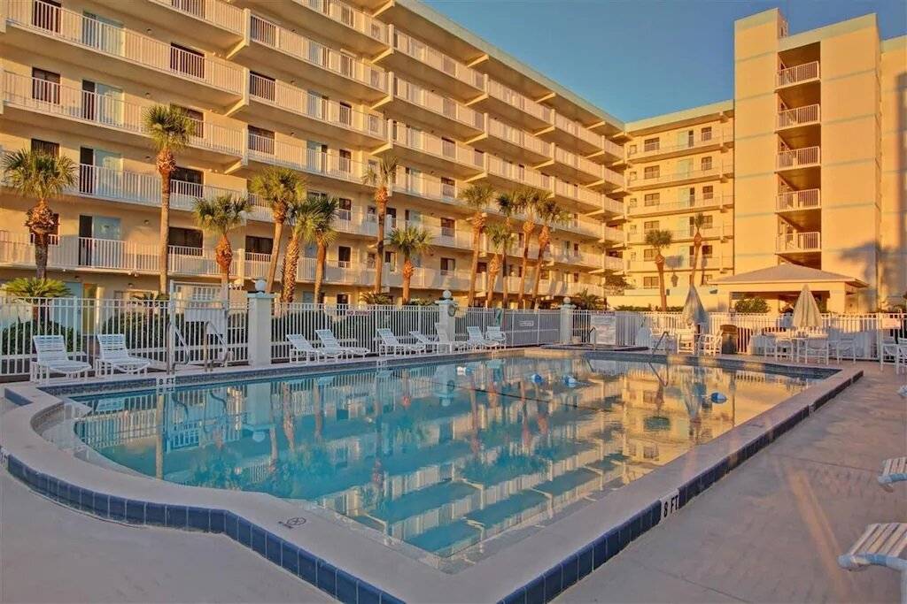 118 M² Condo ∙ 2 Bedrooms ∙ 6 Guests - Cocoa Beach, FL