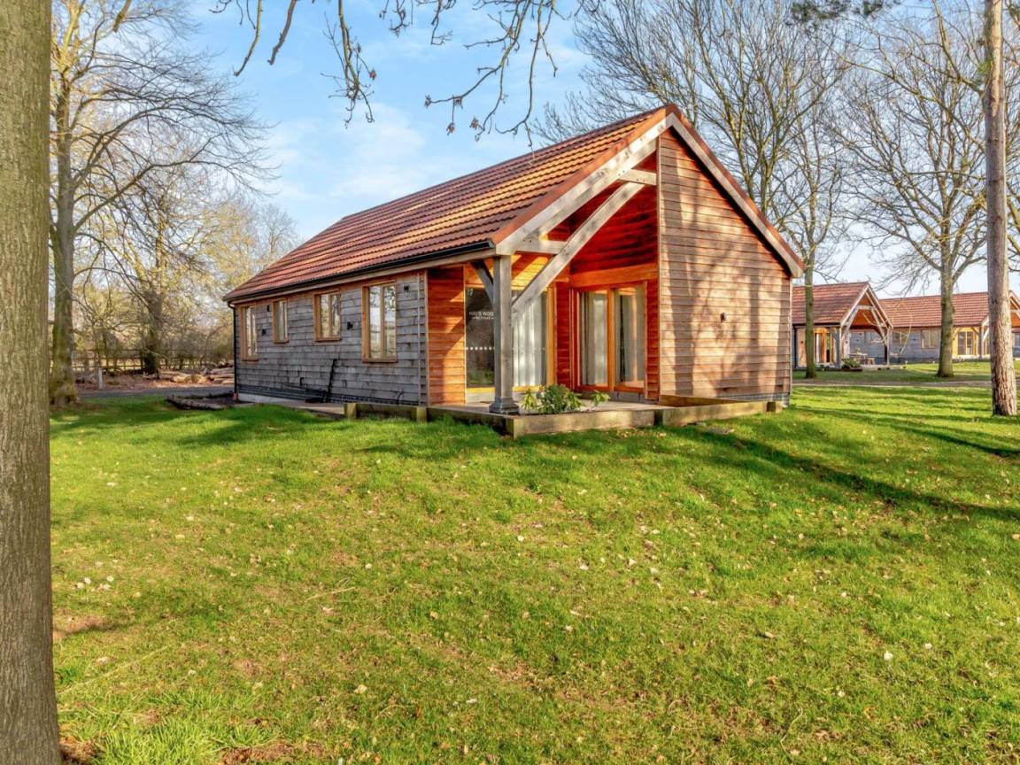 Albergue ∙ 3 Habitaciones ∙ 6 Huéspedes - Cambridgeshire