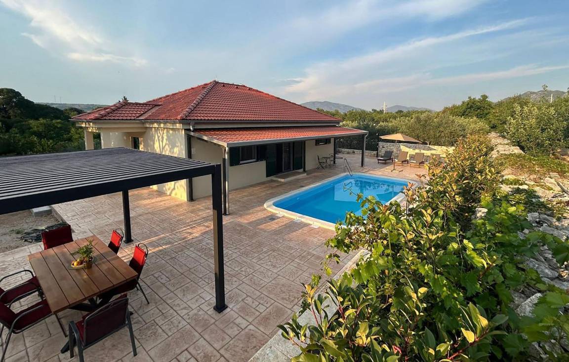 110 M² House ∙ 3 Bedrooms ∙ 8 Guests - Brela