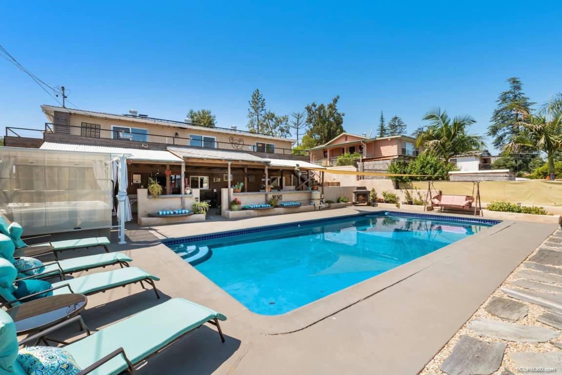 176 M² House ∙ 3 Bedrooms ∙ 8 Guests - Escondido, CA