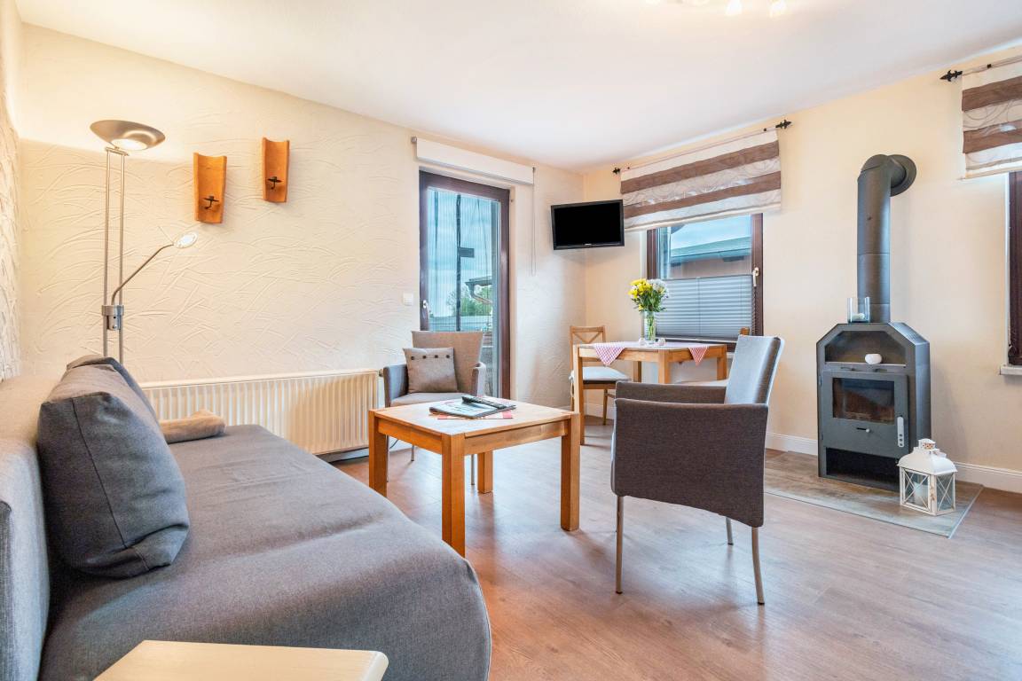 35 M² Ferienwohnung ∙ 1 Schlafzimmer ∙ 4 Gäste - Malchin