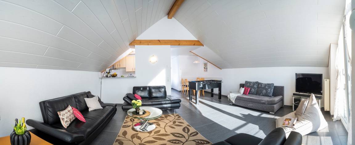 90 M² Apartamento ∙ 2 Quartos ∙ 6 Hóspedes - Singen