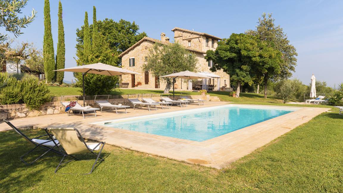 315 M² Villa ∙ 7 Bedrooms ∙ 14 Guests - Montefalco
