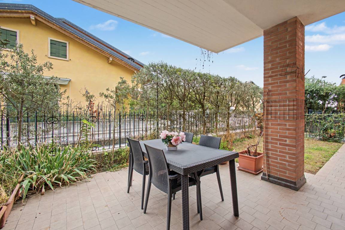 50 M² Herberg ∙ 2 Slaapkamers ∙ 4 Gasten - Lazise