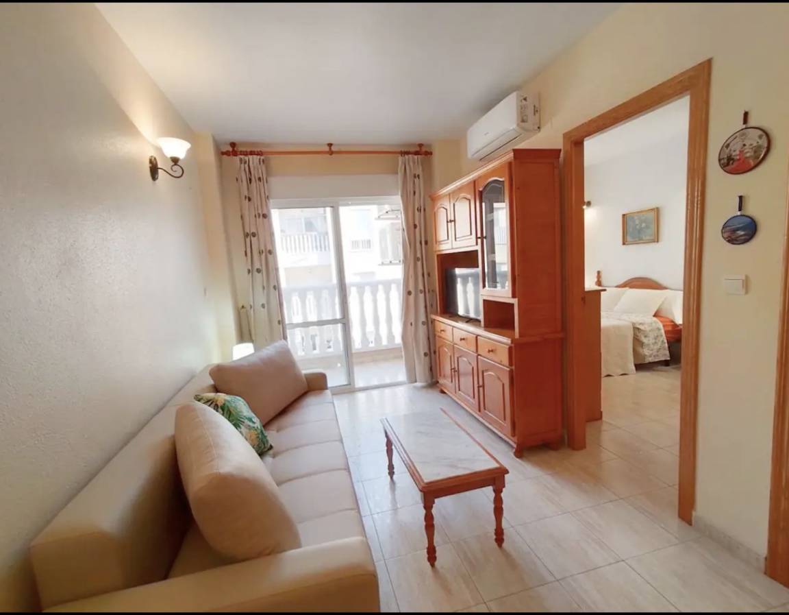 40 M² Apartment ∙ 2 Bedrooms ∙ 3 Guests - Torrevieja