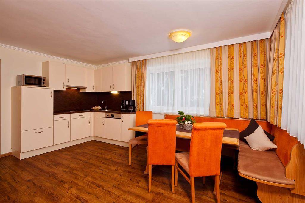 78 M² Appartamento Vacanza ∙ 2 Camere Da Letto ∙ 6 Ospiti - Sölden