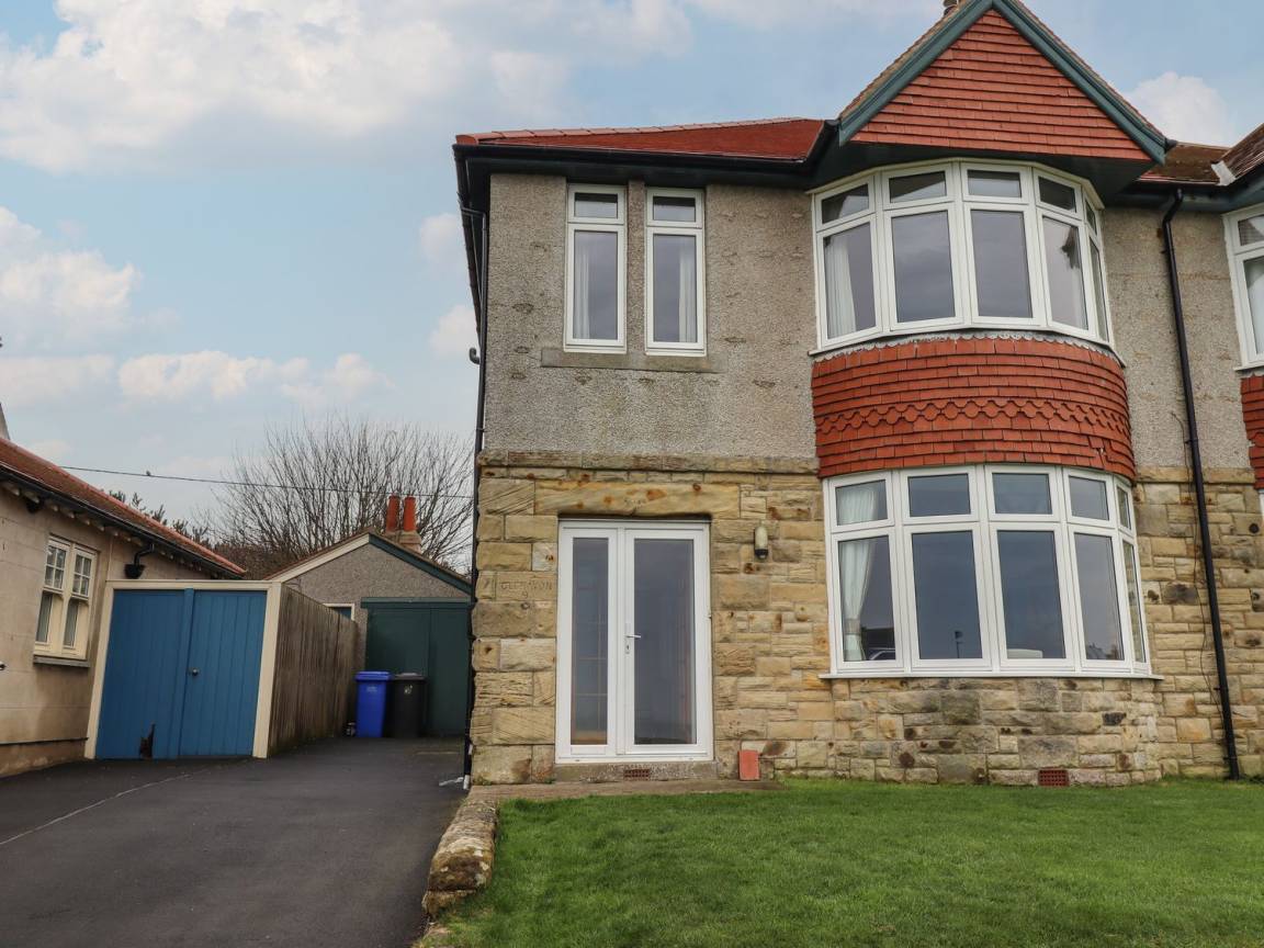Cottage ∙ 3 Bedrooms ∙ 5 Guests - Bamburgh