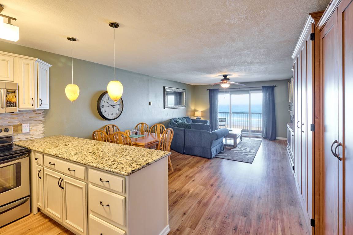 Condo ∙ 1 Bedroom ∙ 4 Guests - Devil's Lake State Recreation Area, Lincoln City