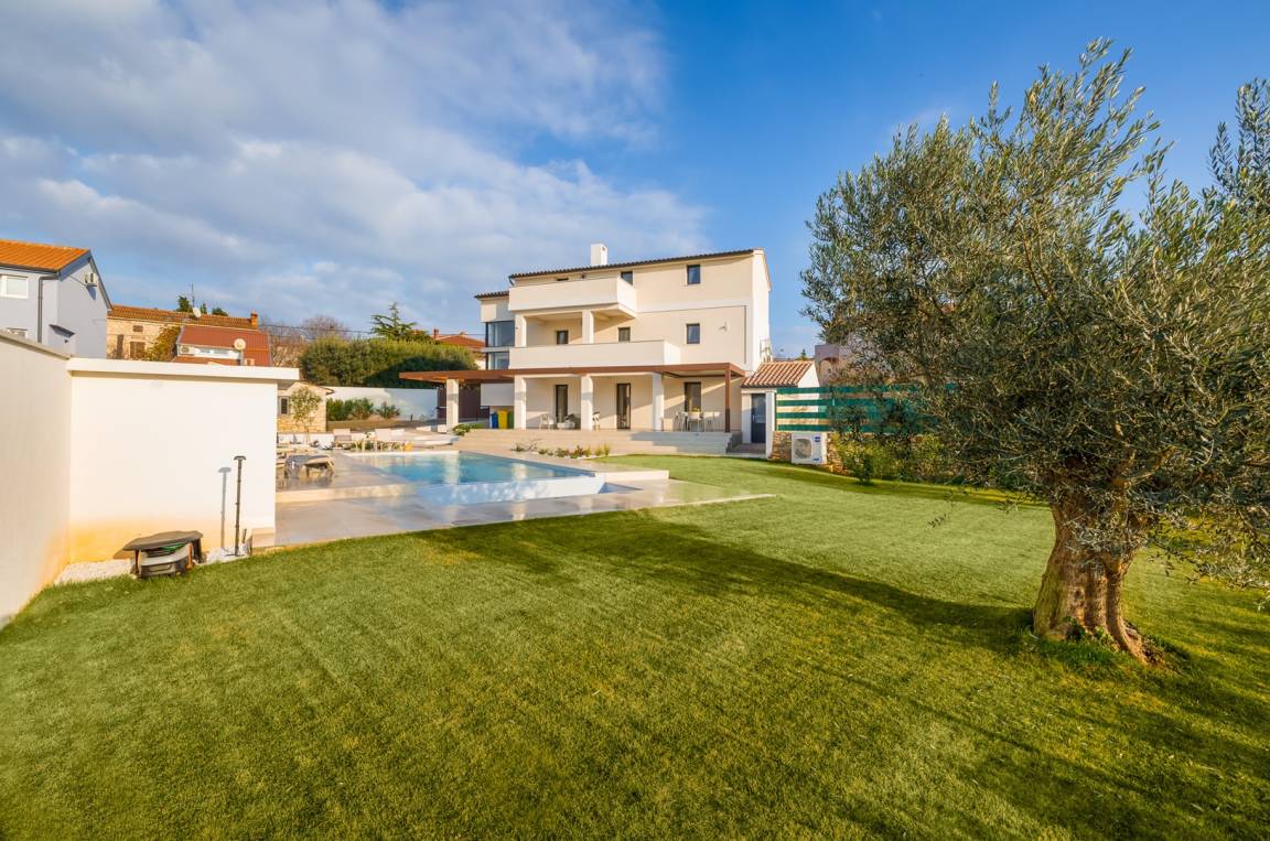 280 M² Villa ∙ 4 Schlafzimmer ∙ 8 Gäste - Medulin