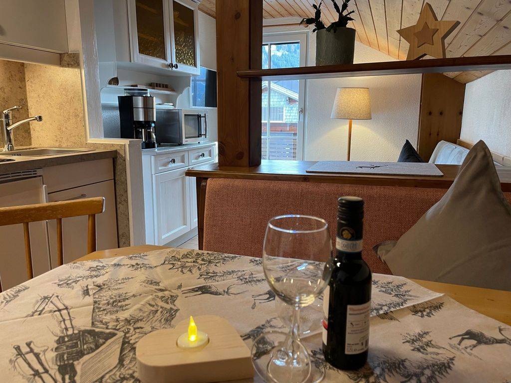 33 M² Ferienwohnung ∙ 1 Schlafzimmer ∙ 3 Gäste - Schattwald