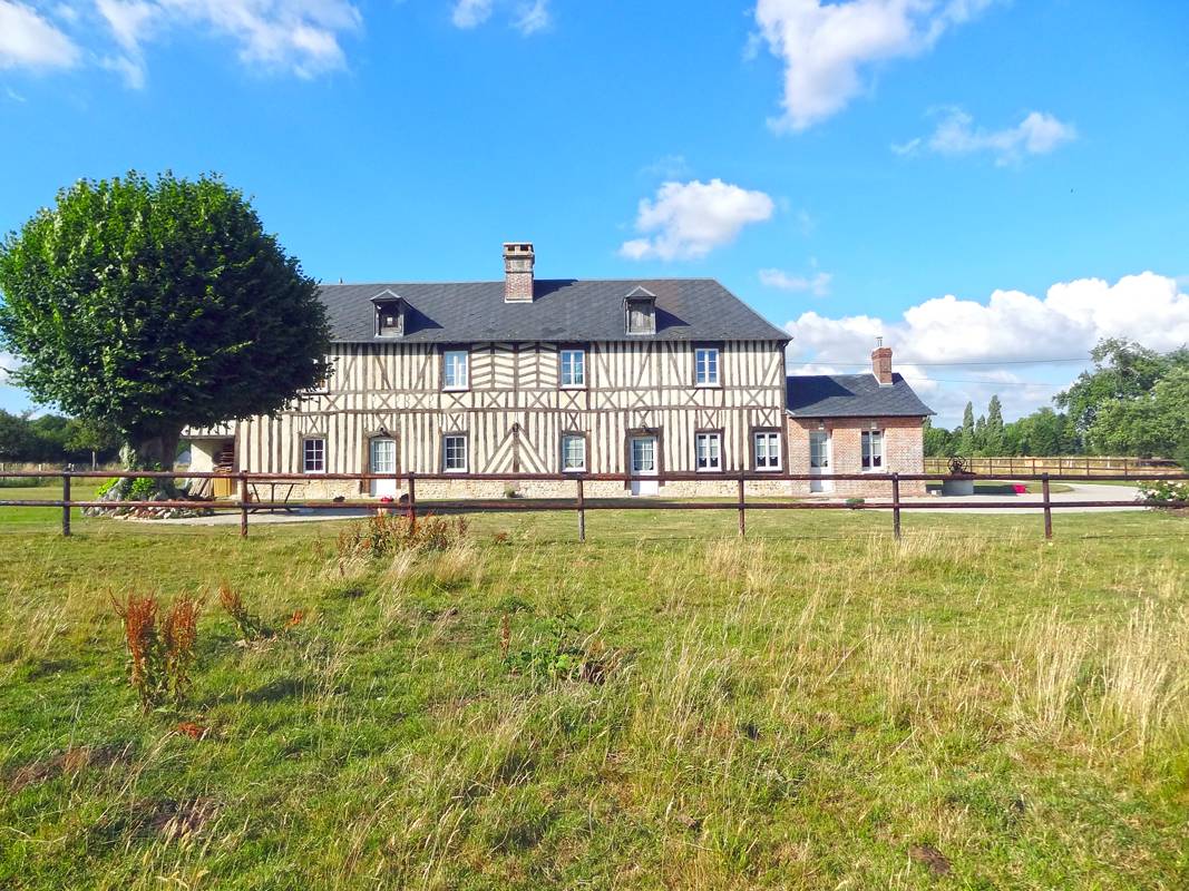 210 M² Gîte ∙ 5 Chambres ∙ 10 Personnes - Brionne