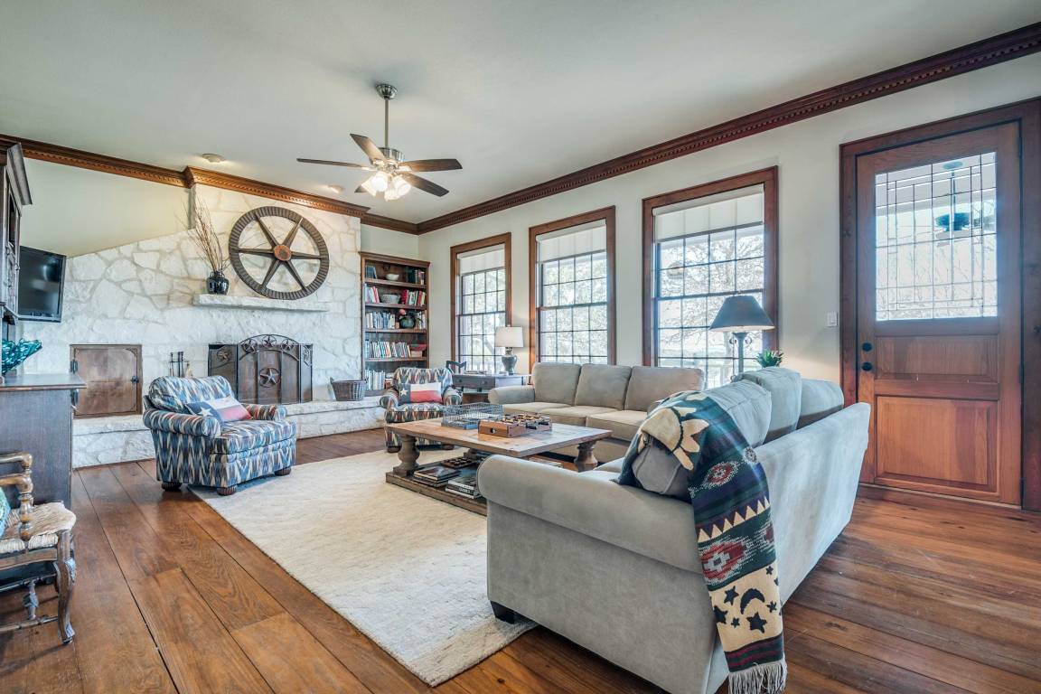 232 M² House ∙ 4 Bedrooms ∙ 8 Guests - Boerne, TX