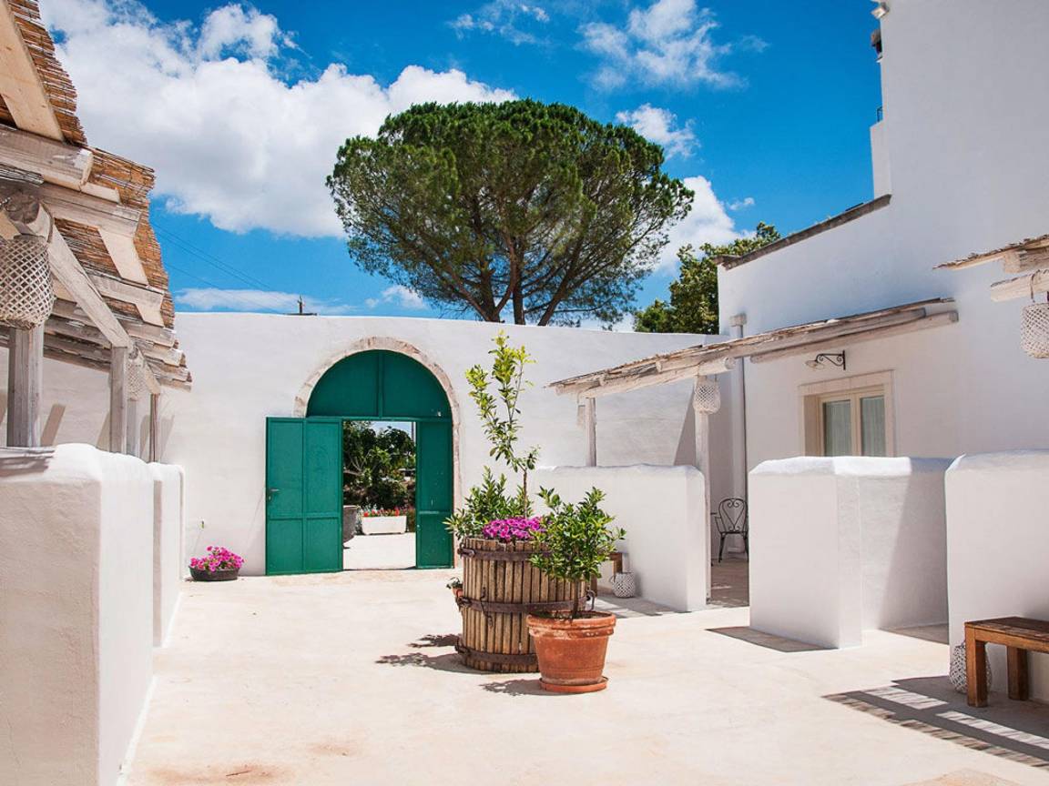 489 M² Villa ∙ 7 Bedrooms ∙ 18 Guests - Martina Franca
