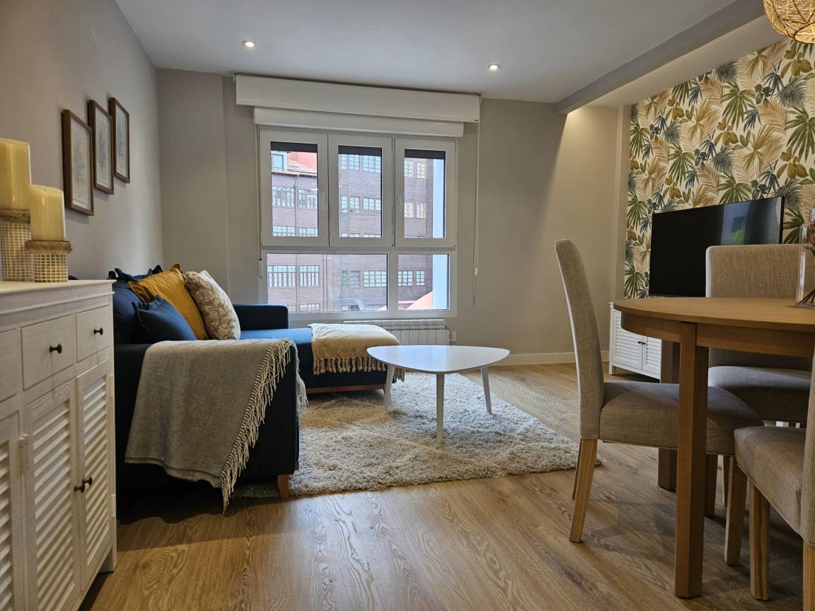 70 M² Apartment ∙ 2 Bedrooms ∙ 6 Guests - Asturias