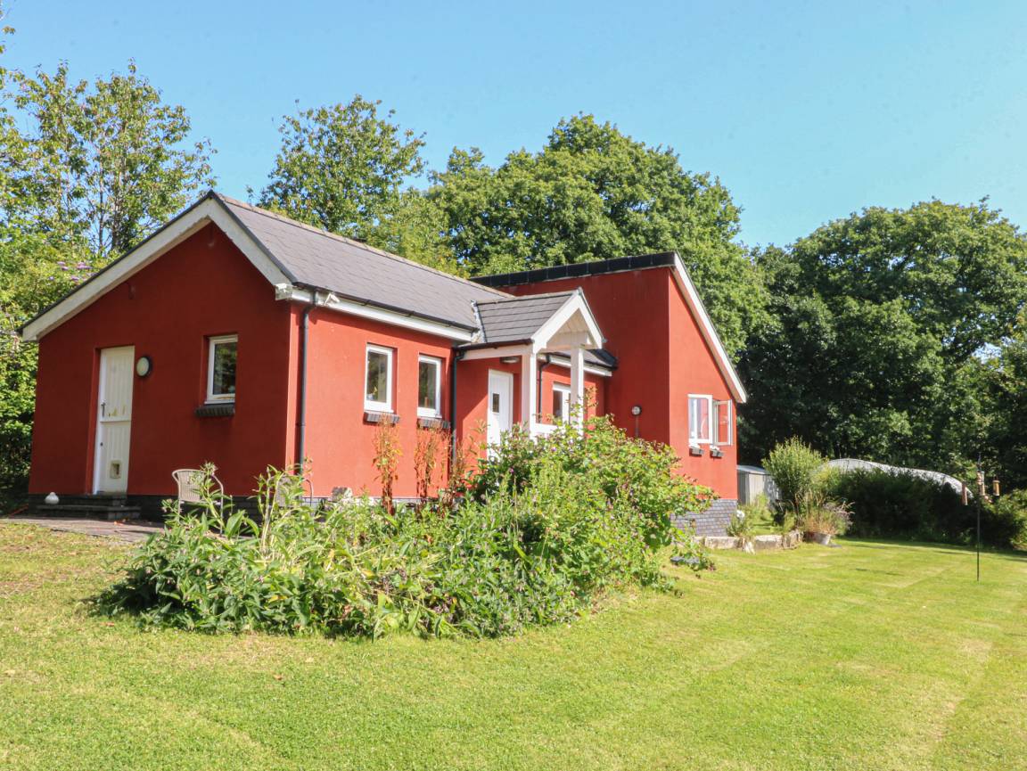 Cottage ∙ 2 Bedrooms ∙ 4 Guests - Llandeilo