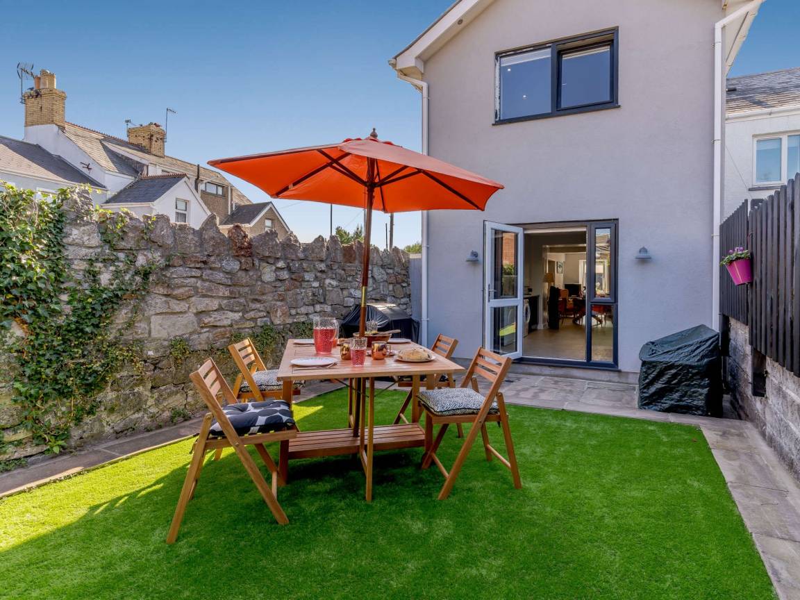 Cottage ∙ 3 Bedrooms ∙ 4 Guests - Port Talbot