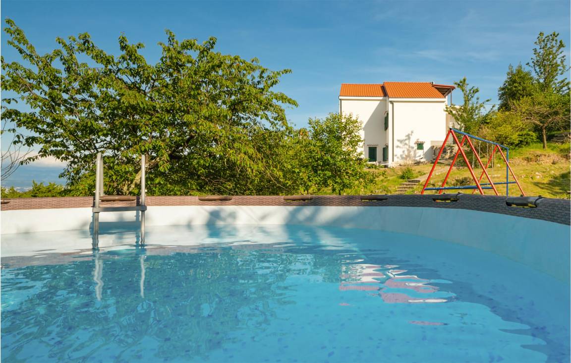 90 M² Apartment ∙ 2 Bedrooms ∙ 5 Guests - Opatija