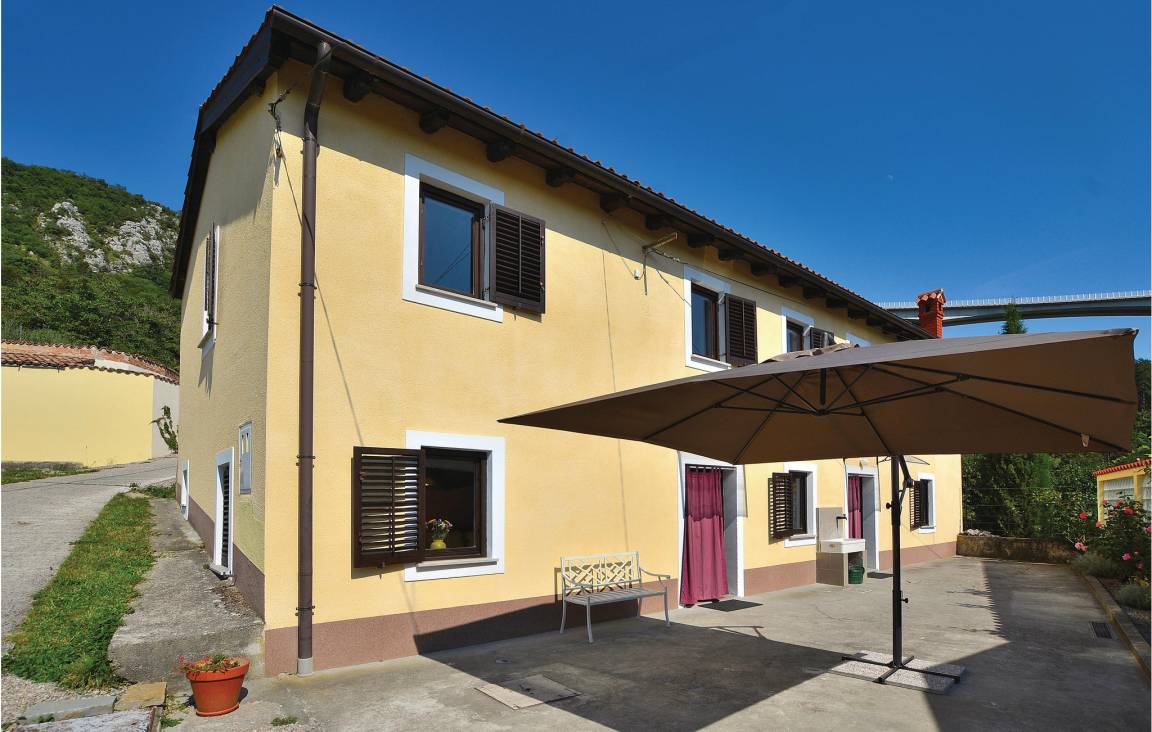 142 M² Casa ∙ 4 Habitaciones ∙ 10 Huéspedes - Koper