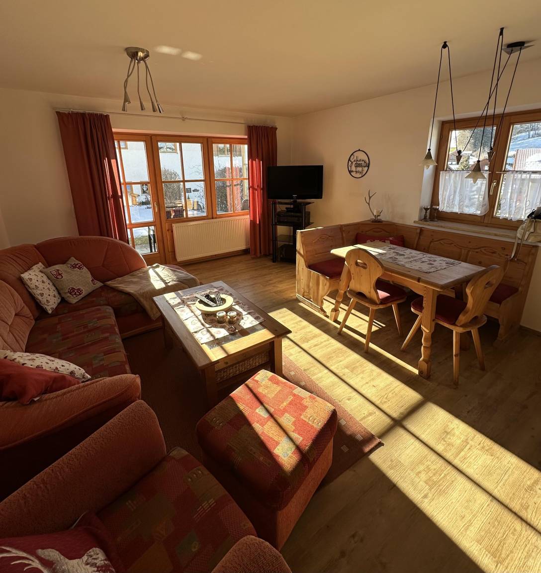 55 M² Ferienwohnung ∙ 2 Schlafzimmer ∙ 4 Gäste - Ofterschwang