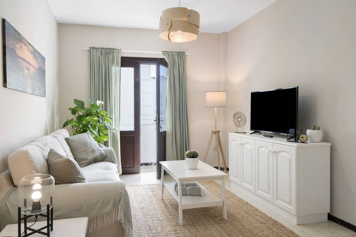 70 M² Apartamento ∙ 2 Habitaciones ∙ 4 Huéspedes - Arrecife