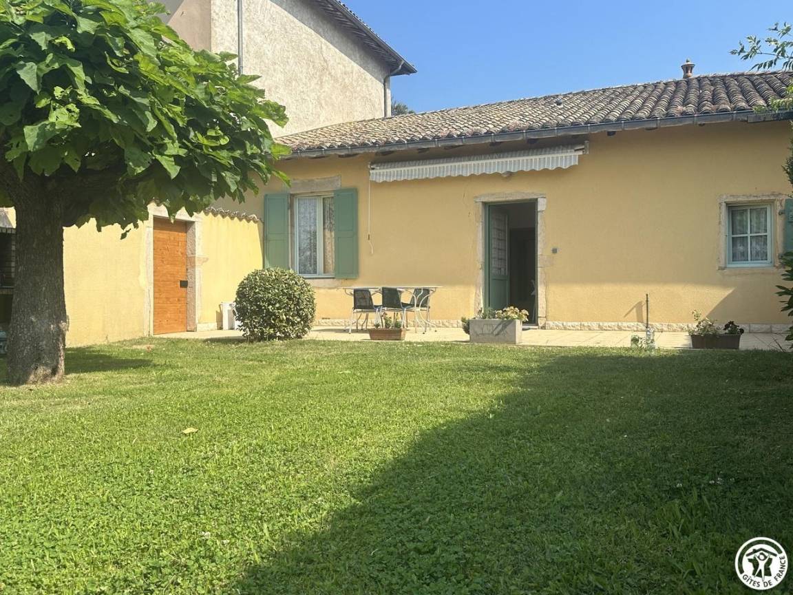 46 M² Gîte ∙ 1 Bedroom ∙ 3 Guests - Beaujolais