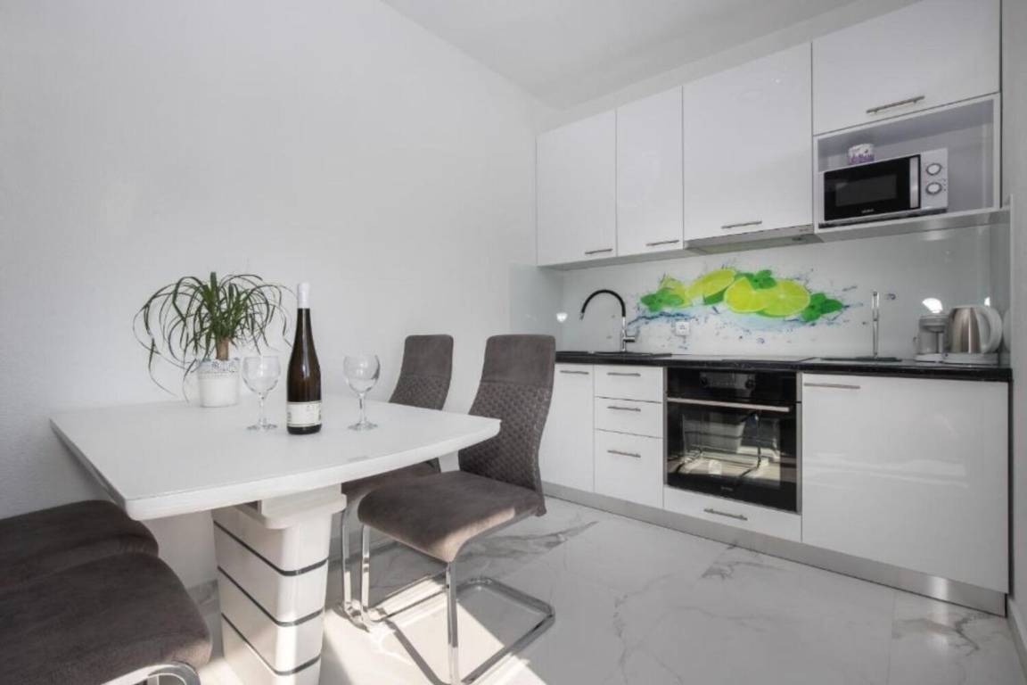 Ferienwohnung ∙ 2 Schlafzimmer ∙ 4 Gäste - Postira