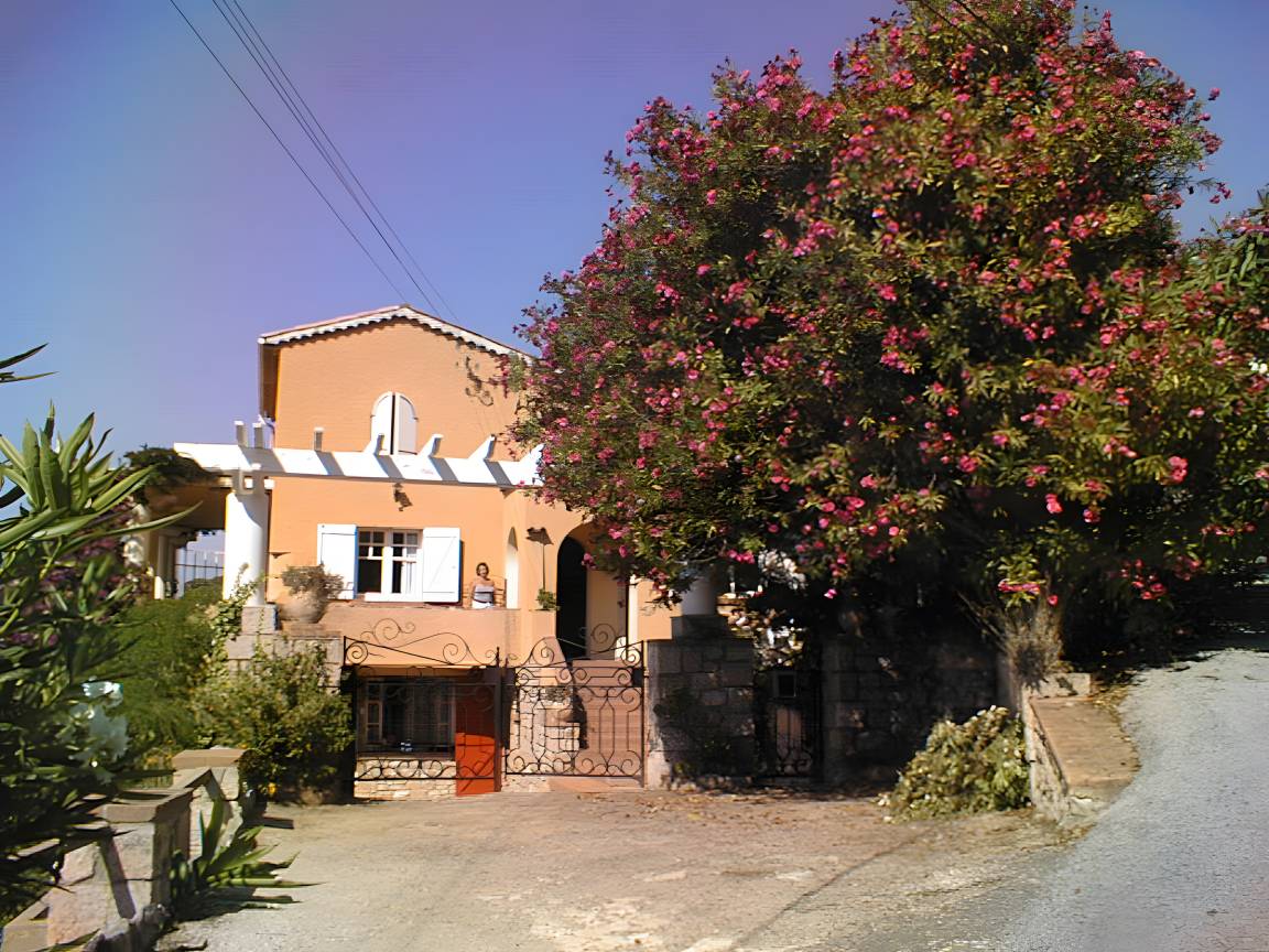 25 M² Bed And Breakfast ∙ 1 Bedroom ∙ 2 Guests - Hyères