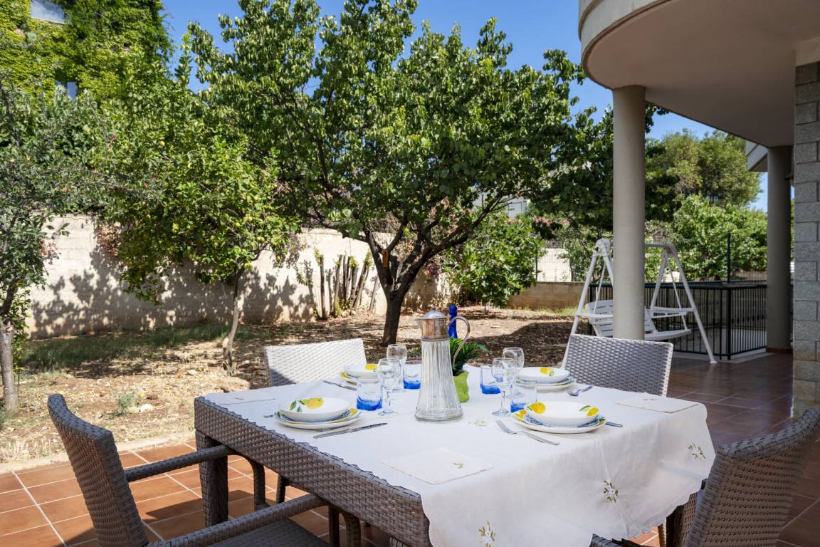 160 M² Apartment ∙ 2 Bedrooms ∙ 6 Guests - Bari