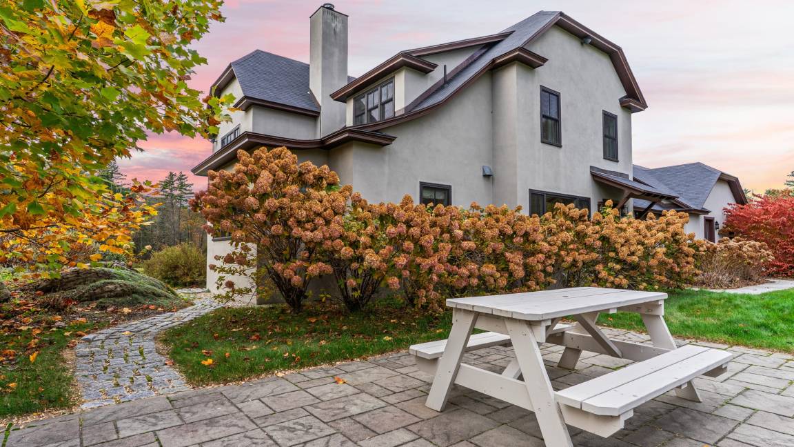 253 M² House ∙ 4 Bedrooms ∙ 8 Guests - Lenox, MA