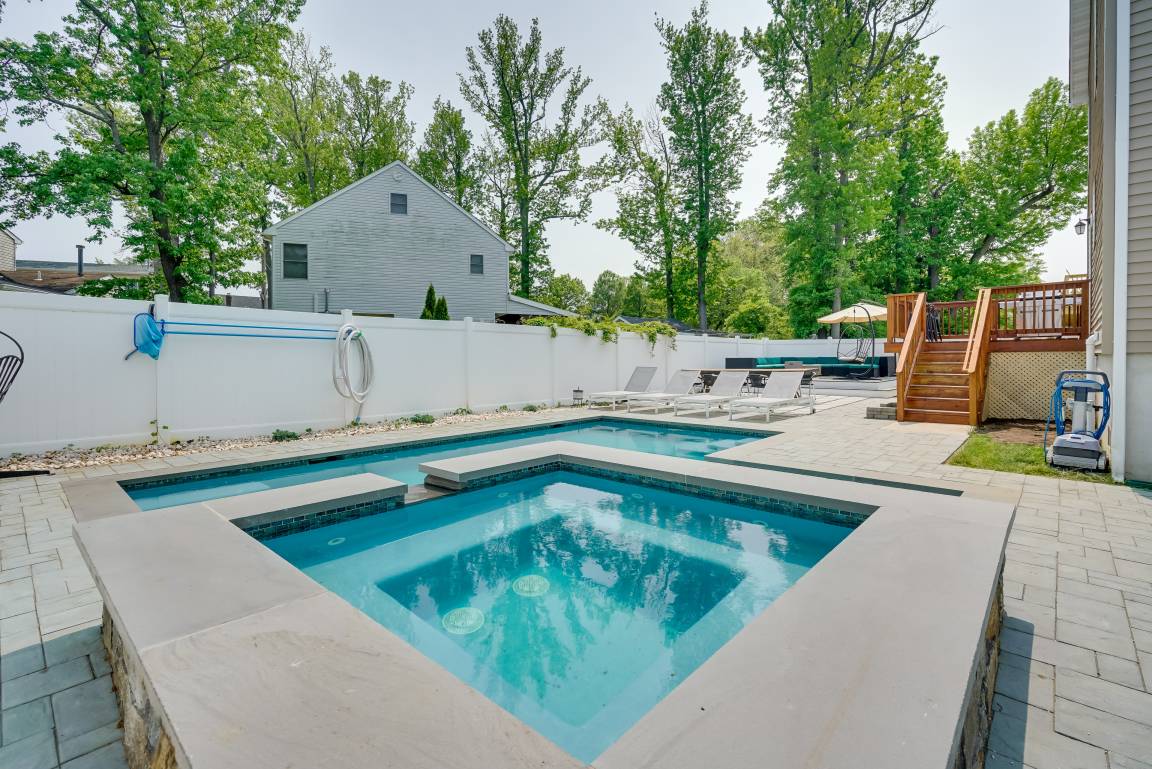 187 M² House ∙ 3 Bedrooms ∙ 12 Guests - Lake Lefferts, NJ