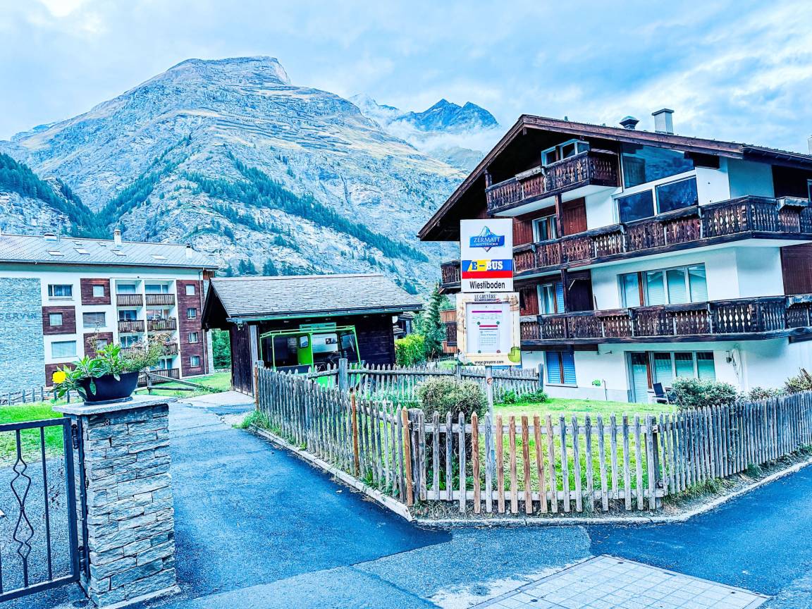 80 M² Apartment ∙ 2 Bedrooms ∙ 4 Guests - Zermatt