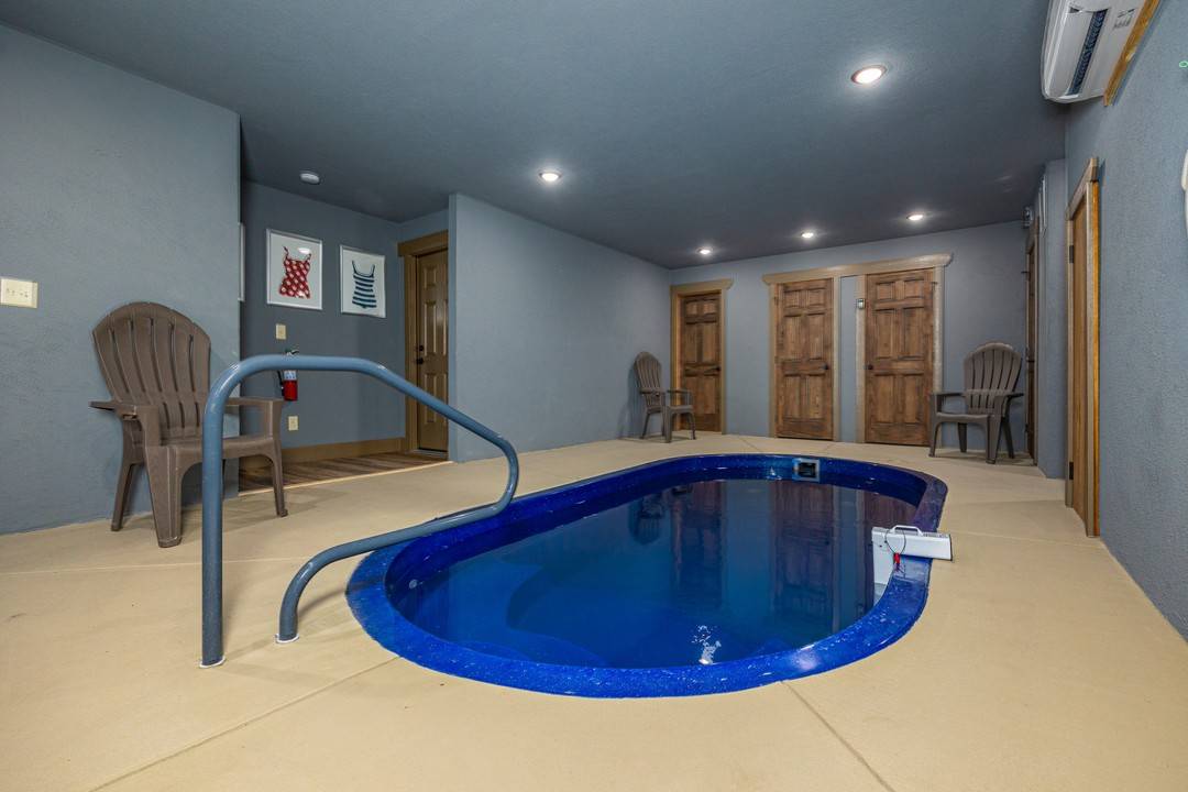 326 M² Chalet ∙ 4 Bedrooms ∙ 11 Guests - Gatlinburg, TN